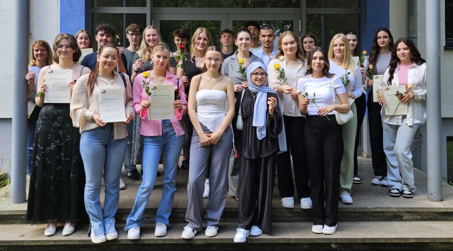 Schuljahr ist zu Ende: Märkisches Berufskolleg verabschiedet im ...